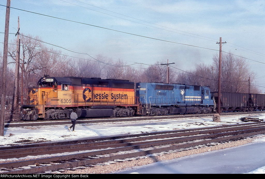 CSX 6305 and VMV 6695